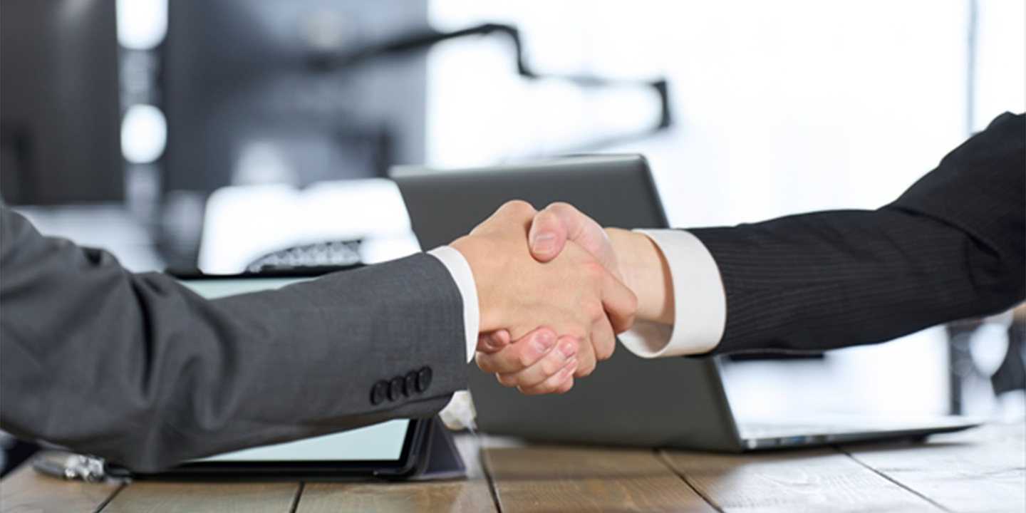 ThinkificのLPセクション「Logos」の解説